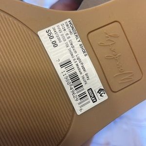 Wonderly | Shoes | Nwt Wonderly Grey Sandals | Poshmark